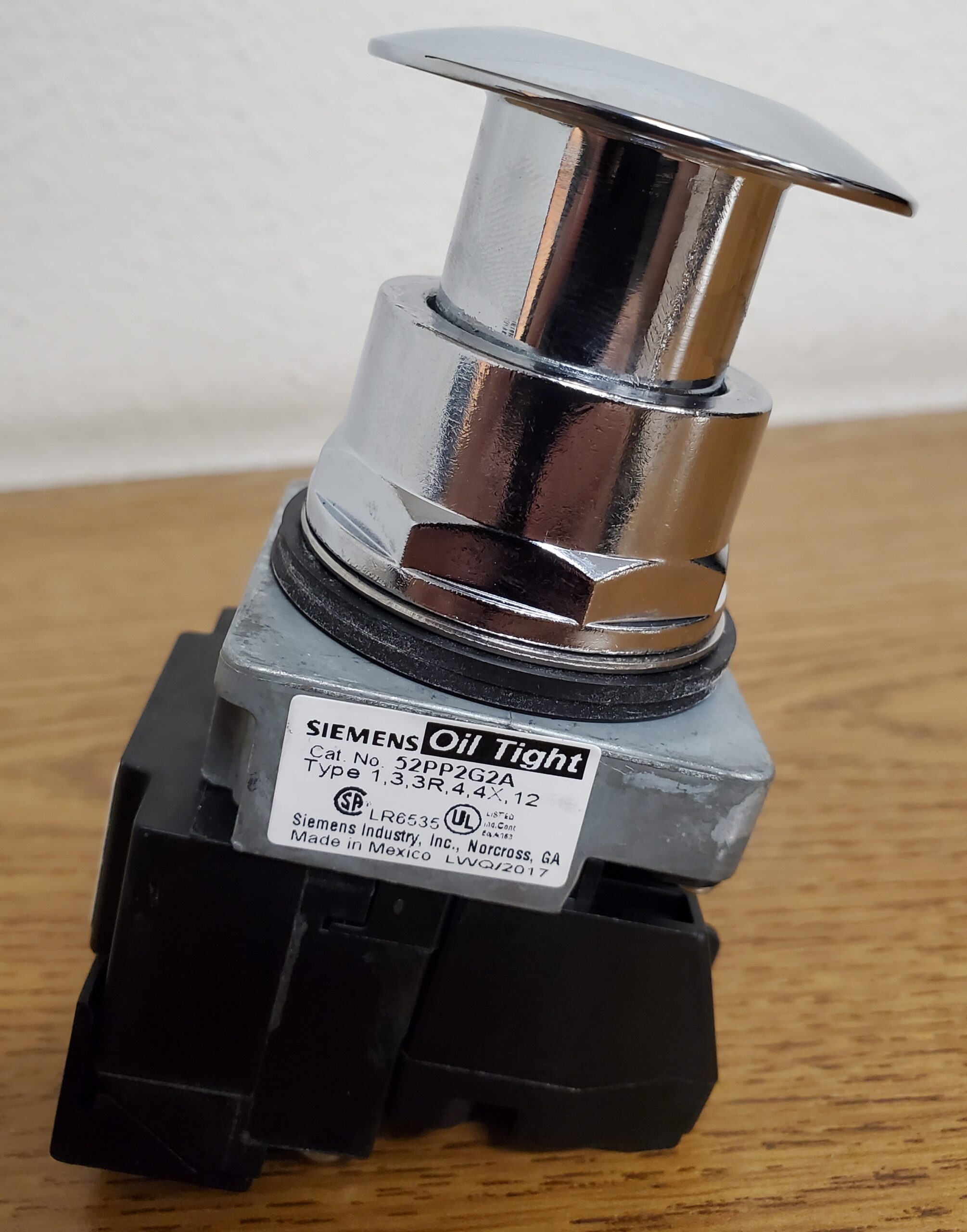 52PP2G2A – SIEMENS Push-Pull Button | Mag-Trol Distributors, Inc.