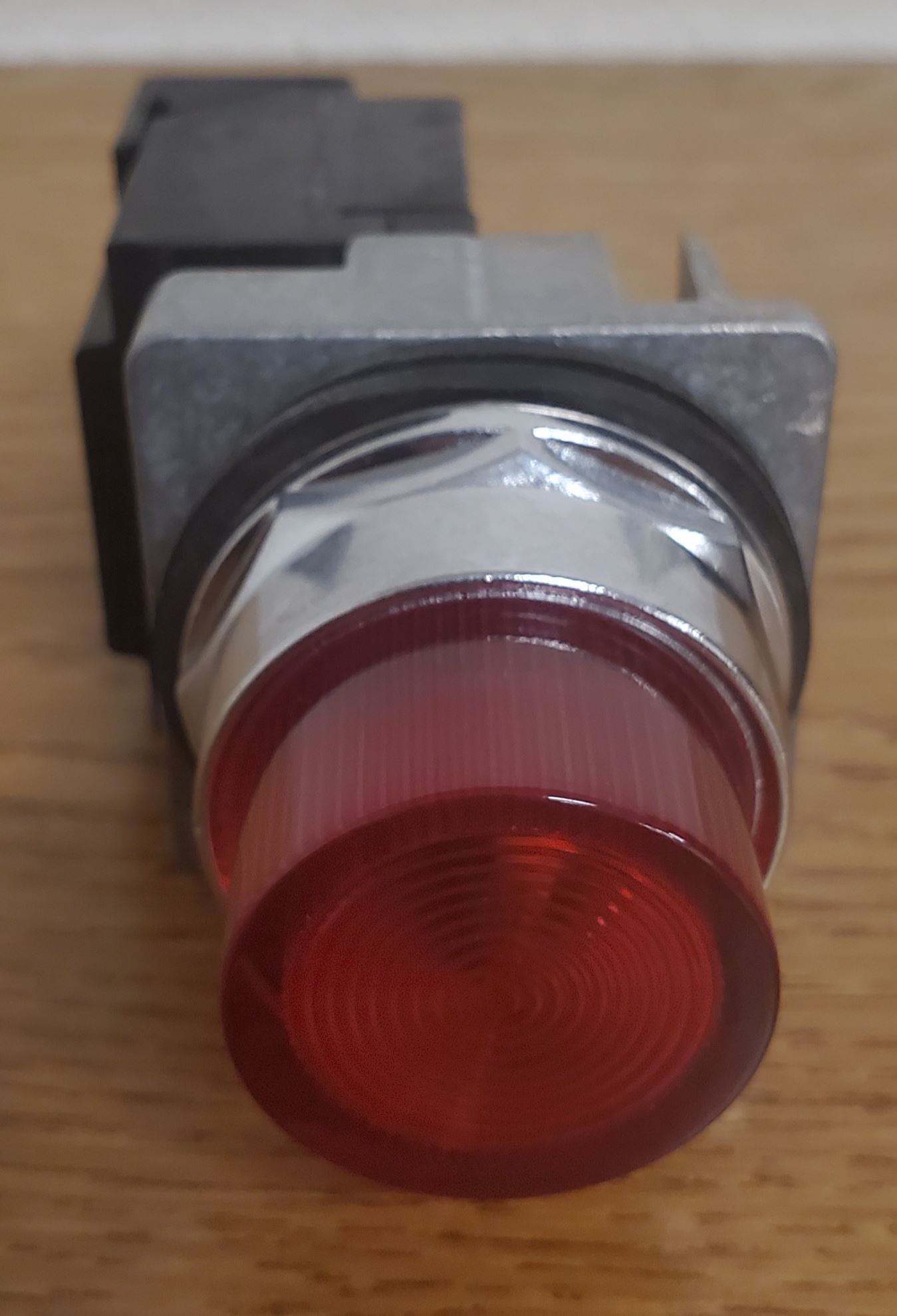 Pilot Lights | Mag-Trol Distributors, Inc.