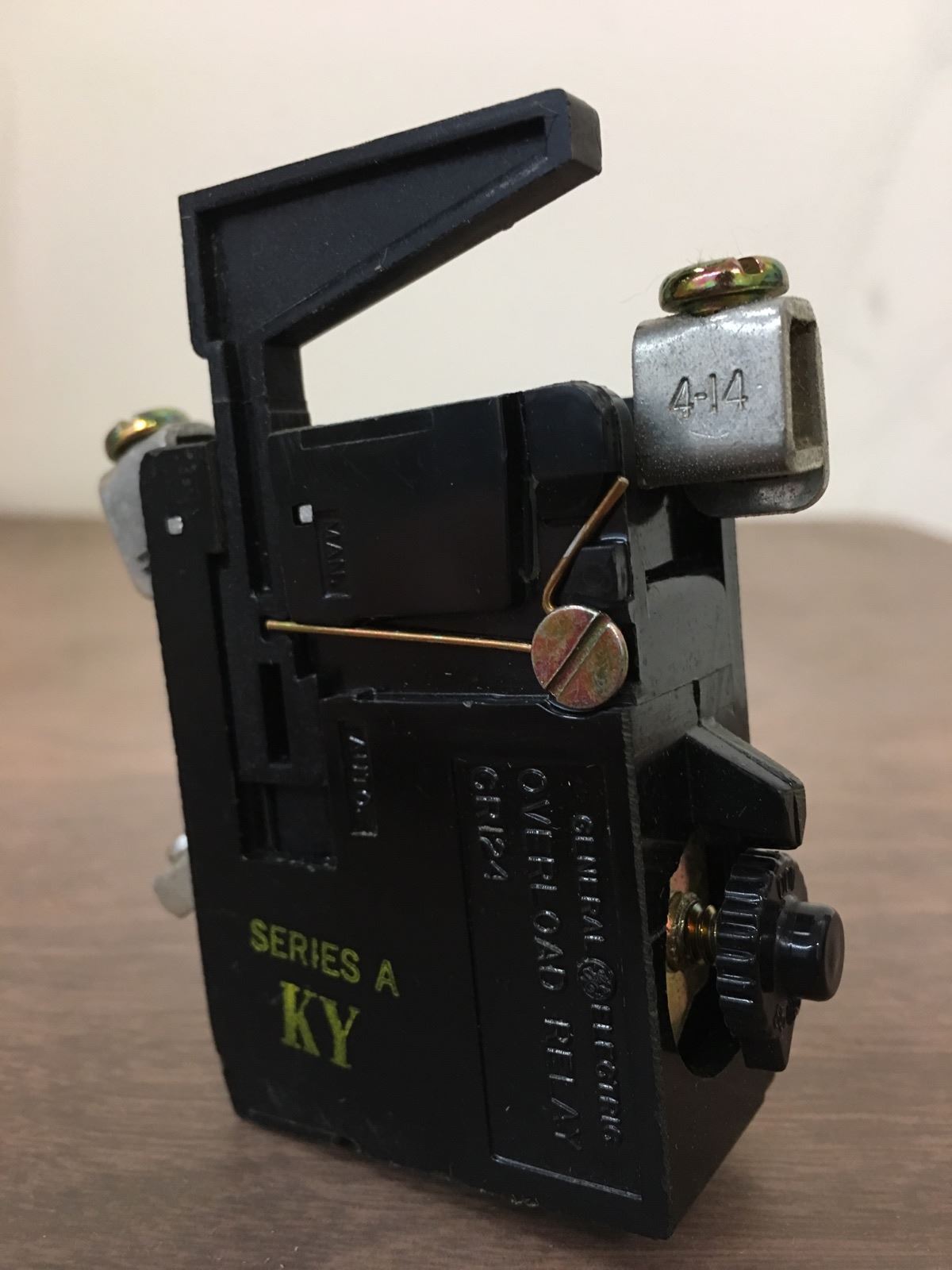 CR124D081 – GE Overload Relay | Mag-Trol Distributors, Inc.