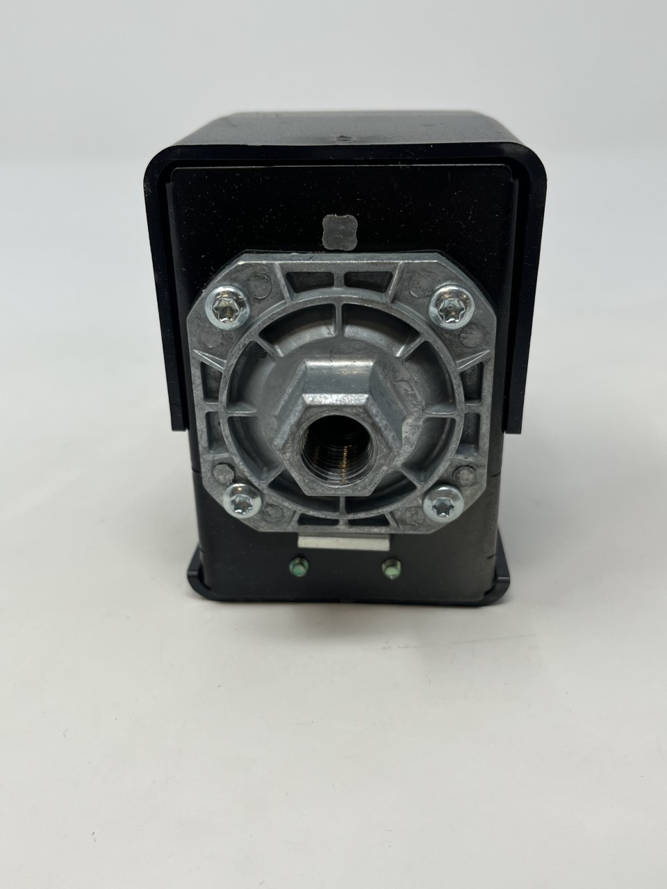 69ES2 – HUBBELL PRESSURE SWITCH 1/4 FEMALE NPT CUT IN PSI 30 CUT OUT ...