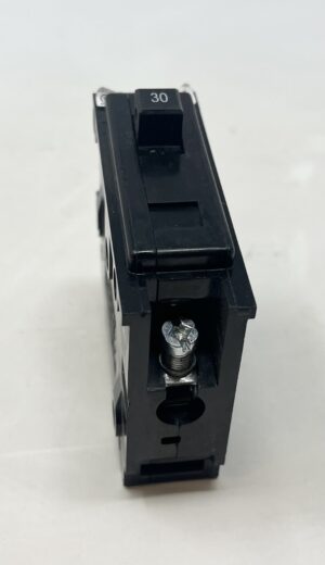 BAB1030 – EATON BOLT ON CIRCUIT BREAKER 1POLE 30AMPS 120-240VAC 10 ...