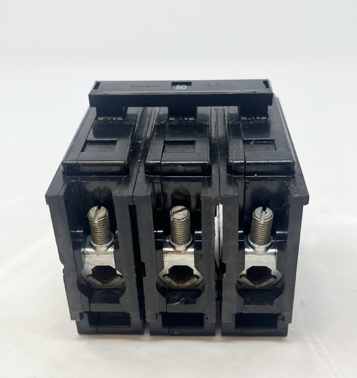 BAB3050H – EATON BOLT ON CIRCUIT BREAKER 3POLE 50AMPS 10KAIC 120-240VAC ...