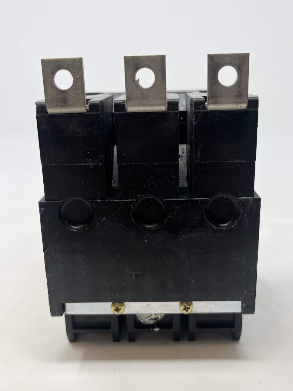 GHB3070 – EATON BOLT ON CIRCUIT BREAKER 70AMPS 3POLE 277-480VAC 14KAIC ...