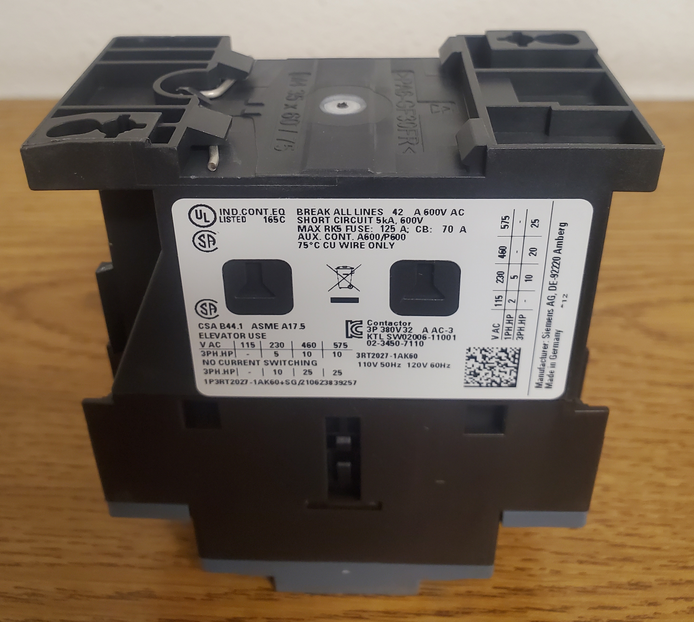 3RT2047-1AK60 – SIEMENS IEC CONTACTOR 3P 120VAC SIZE 3 110AMPS 1NO+1NC ...
