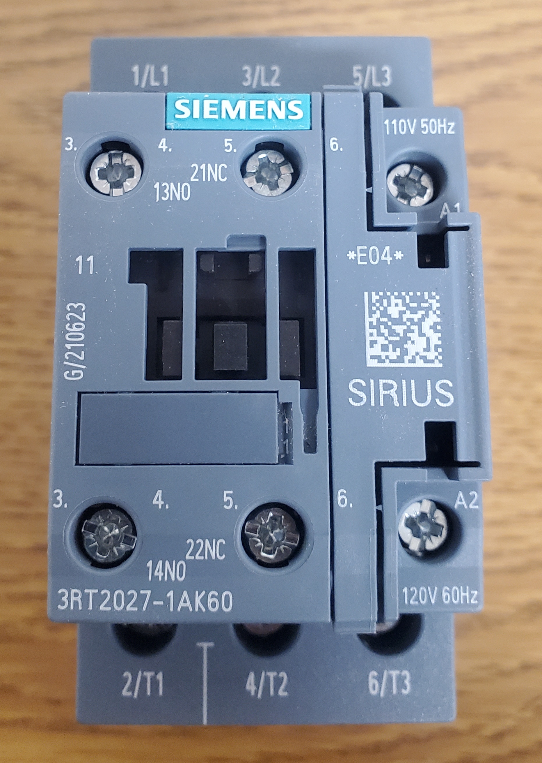 3RT2047-1AK60 – SIEMENS IEC CONTACTOR 3P 120VAC SIZE 3 110AMPS 1NO+1NC ...